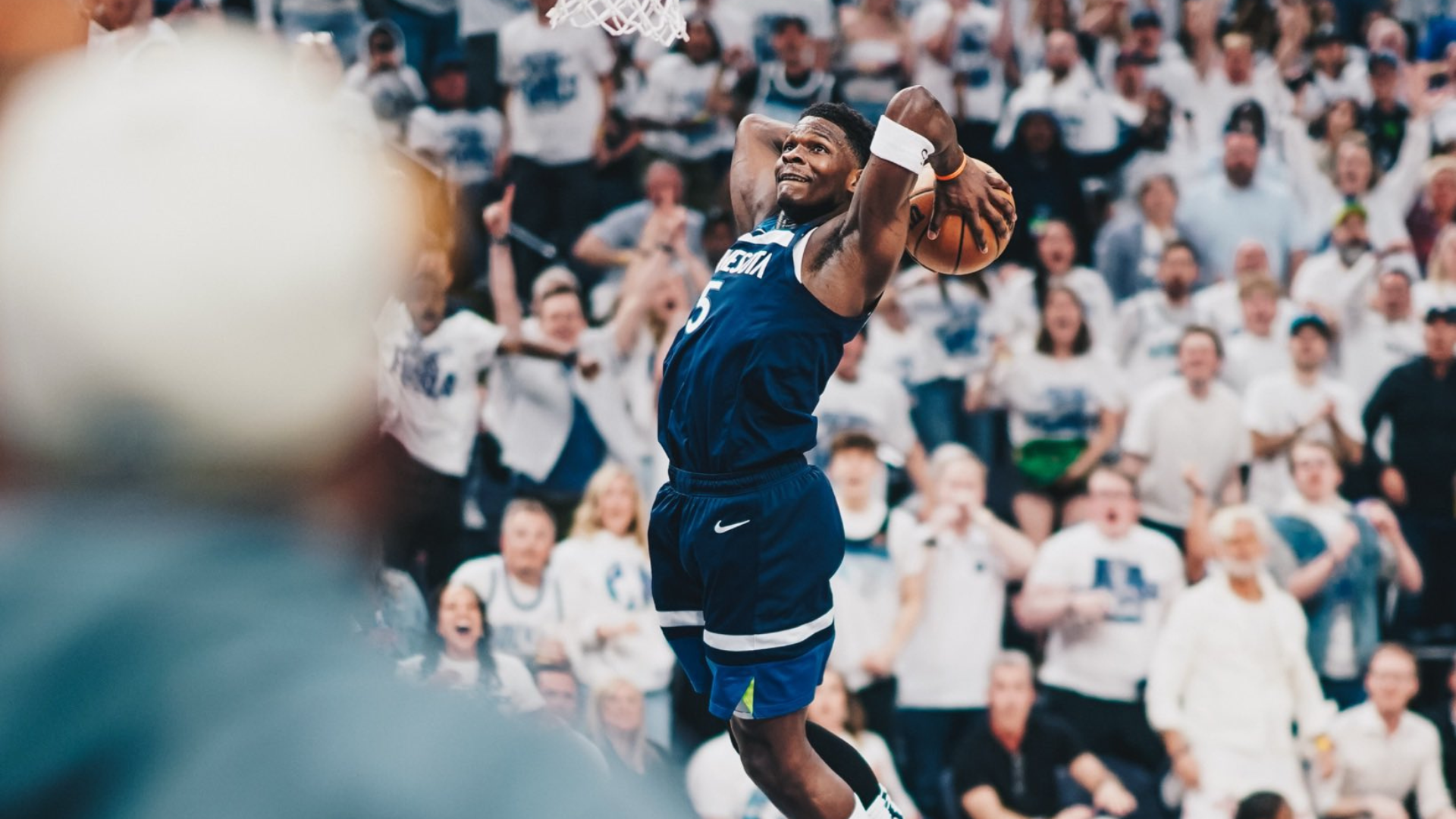 Wolves silence Thunder with 42-point in in Game 3 of West Finals | NBA ...